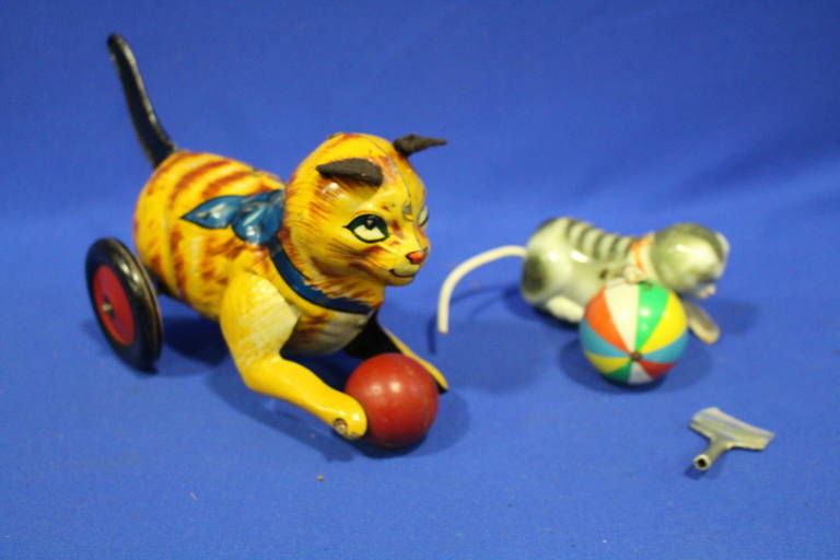 Tin Wind Up Cats Marx & Kohler Us Zone Germany