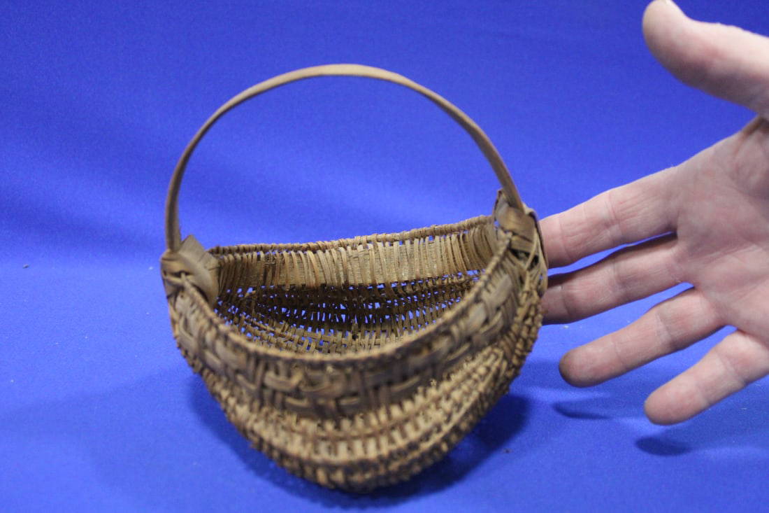 Antique Banded Miniature Splint Oak Buttocks Basket Auction
