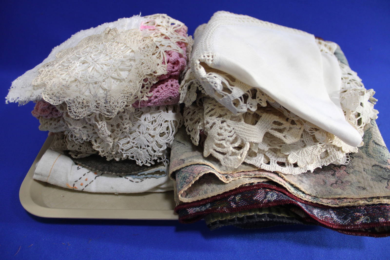 Misc Lot Of Linens - Doilies And Runners Auction