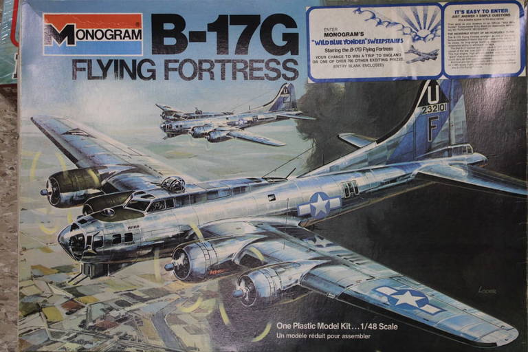 1975 Monogram Model Airplane, B 17g, Nos