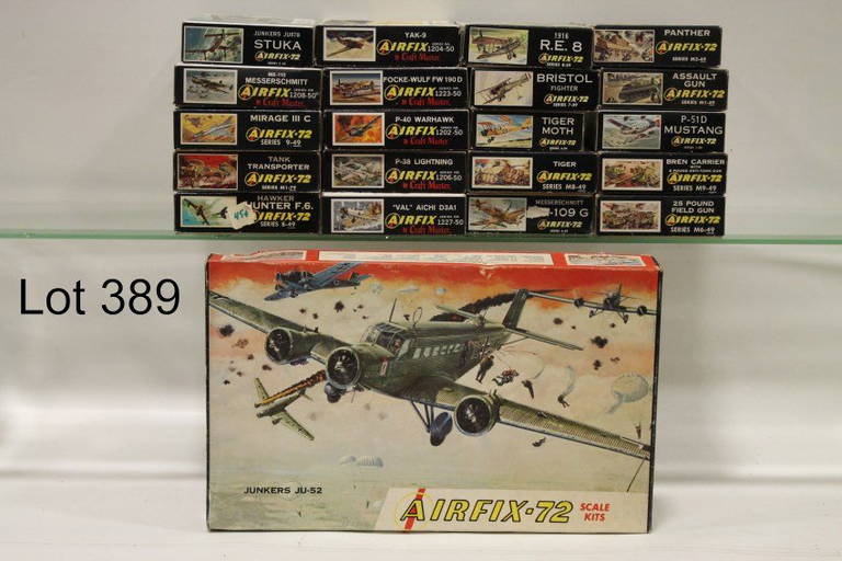 21 Hawk Model Airplane Kits (1 Of 22 Boxlots)