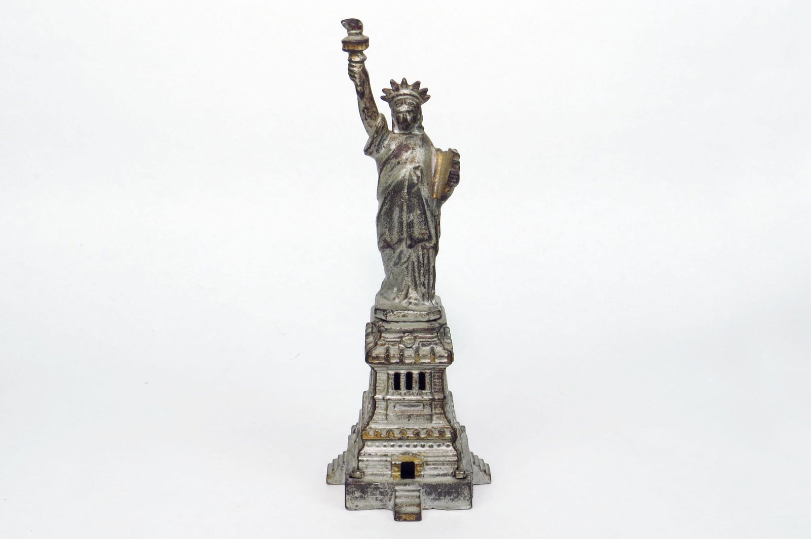 Ci Statue Of Liberty Bank, Large