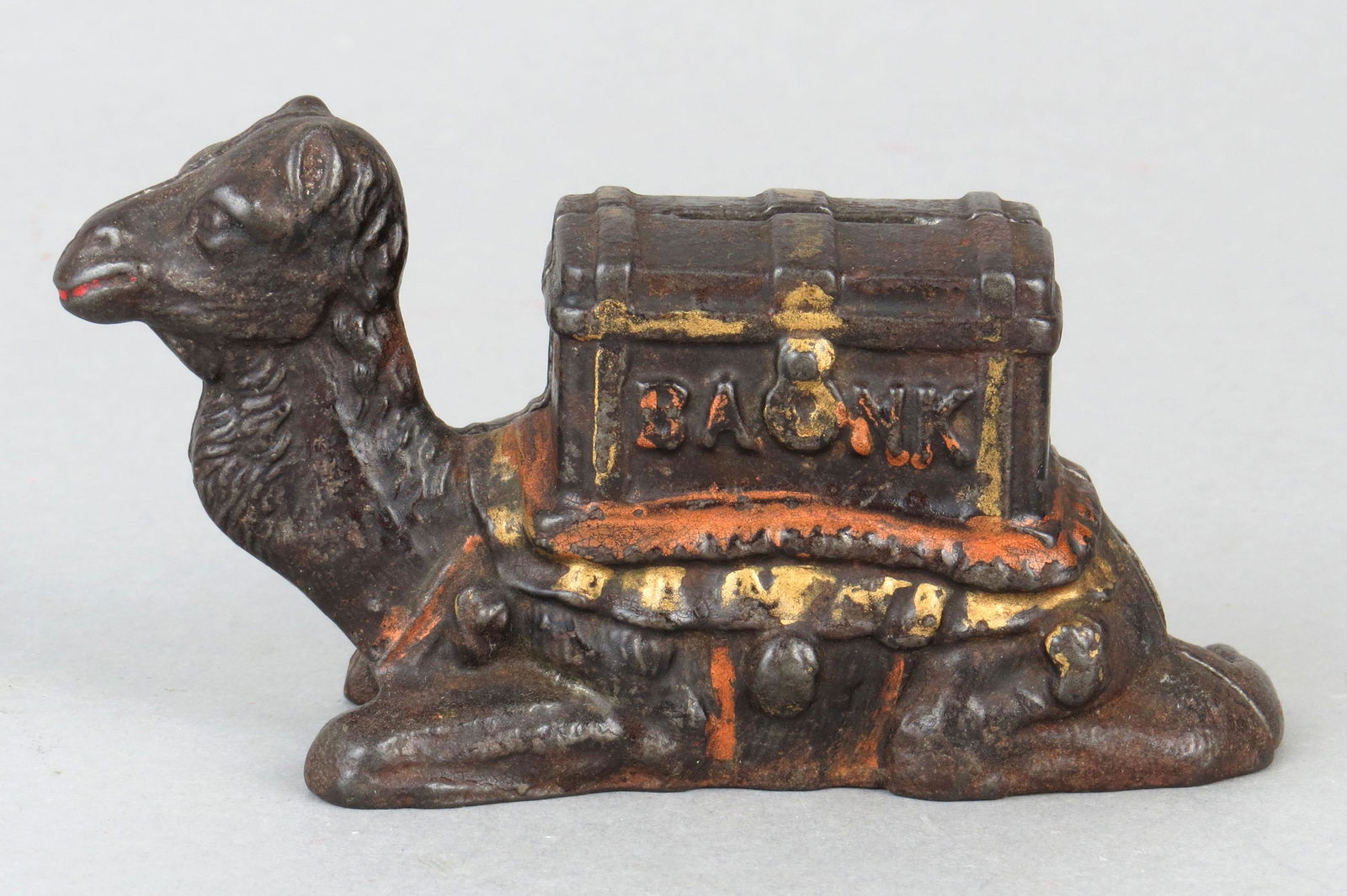 Kneeling Camel Bank