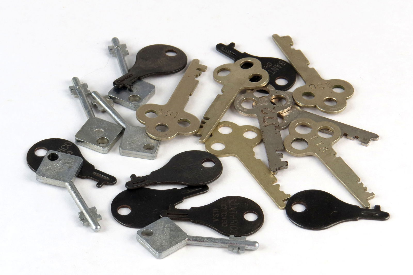 Lot Of Bank Keys Auction