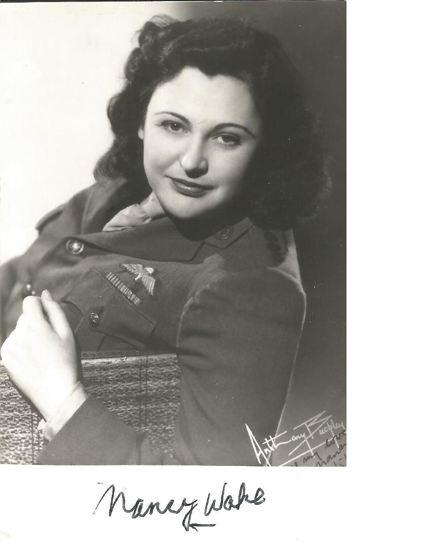 Nancy Wake WW2 resistance heroine signed 6 x 4 b/w