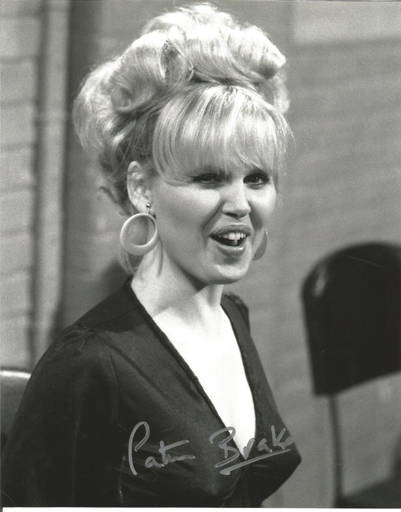 Patricia Brake Porridge Signed 10x8 B/w Photo . Good