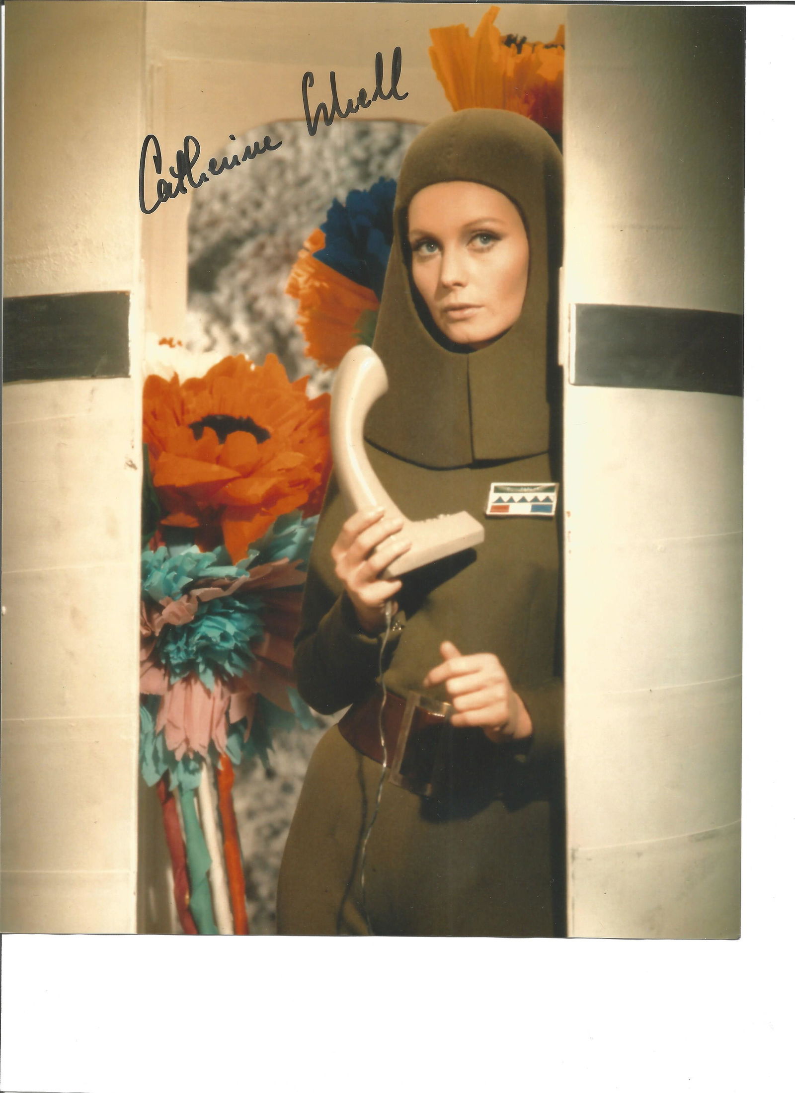Catherine Schell Actress Signed Space 1999 8x10 Photo.