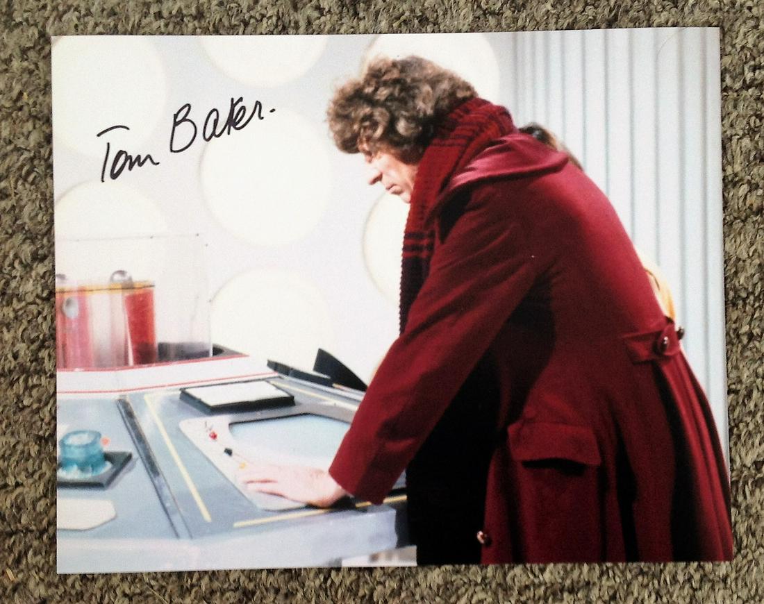 Tom Baker signed 10x8 Dr Who colour photo. Thomas - Oct 28, 2020 ...
