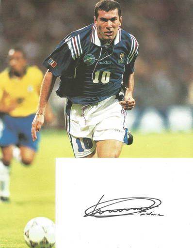 Football Zinedine Zidane Signature Piece Includes 6x4