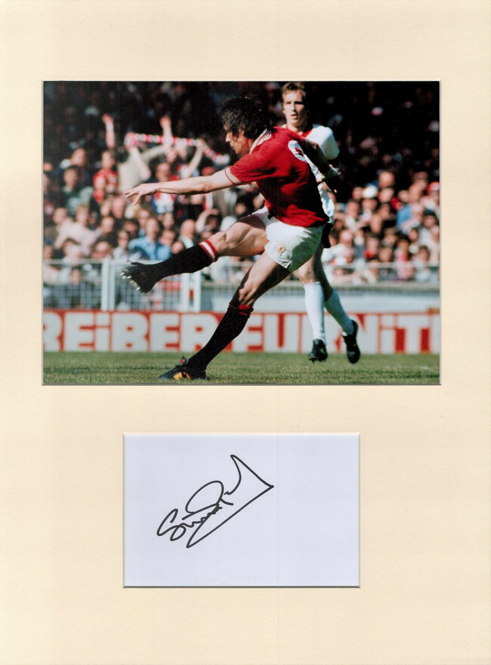 Football Stuart Pearson 16x12 overall Manchester United (#0632) on Jan ...