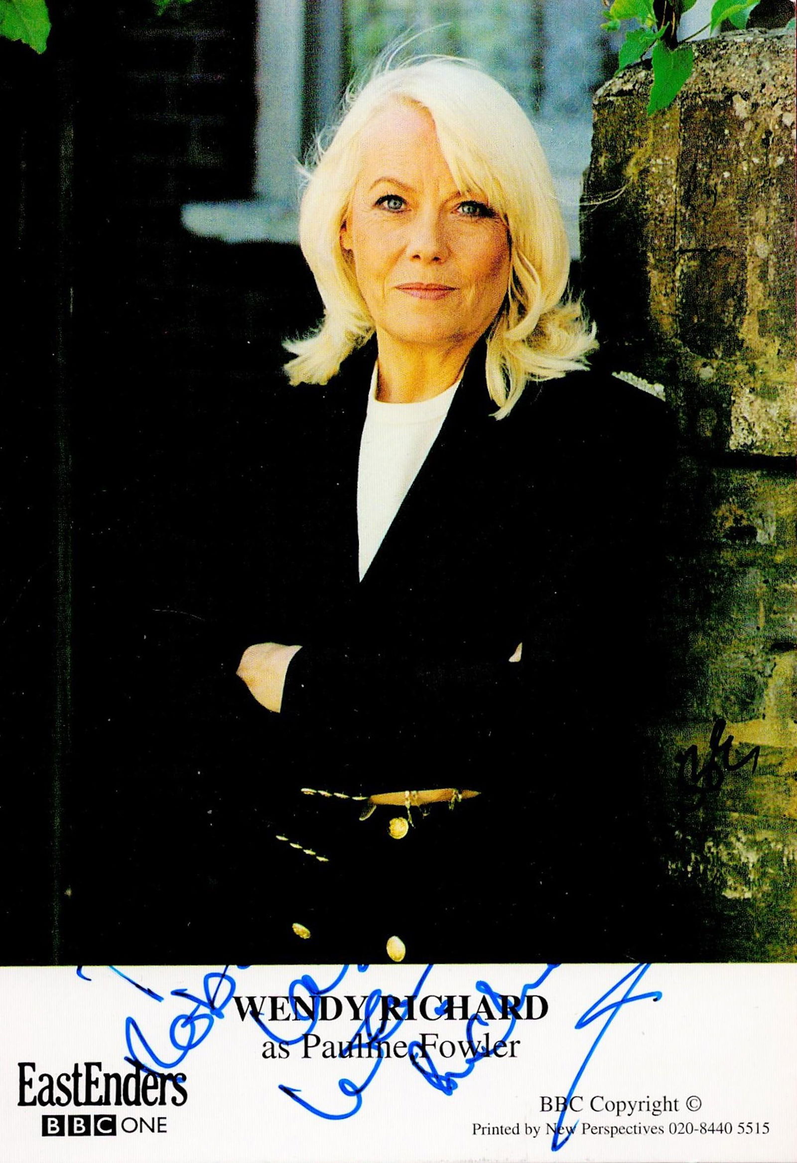 Wendy Richard signed Eastenders 6x4 promo photo dedicated. Wendy ...