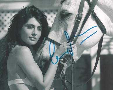 Bond Girl, Denise Perrier Signed 10x8 Black And White Photograph ...