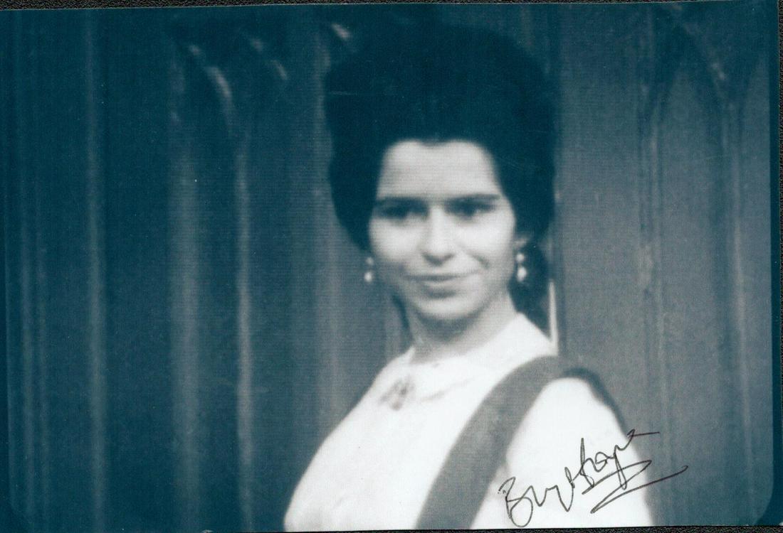 British Actress Brigit Forsyth Signed 6x4 Inch Black And White Photo ...