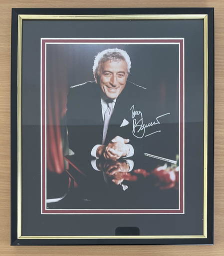 Tony Bennett Signed 14x12 Approx. Mounted And Framed Colour Photo ...