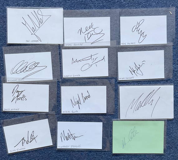 Snooker Autograph Collection of 23 Signatories. Includes Martin Clarke ...