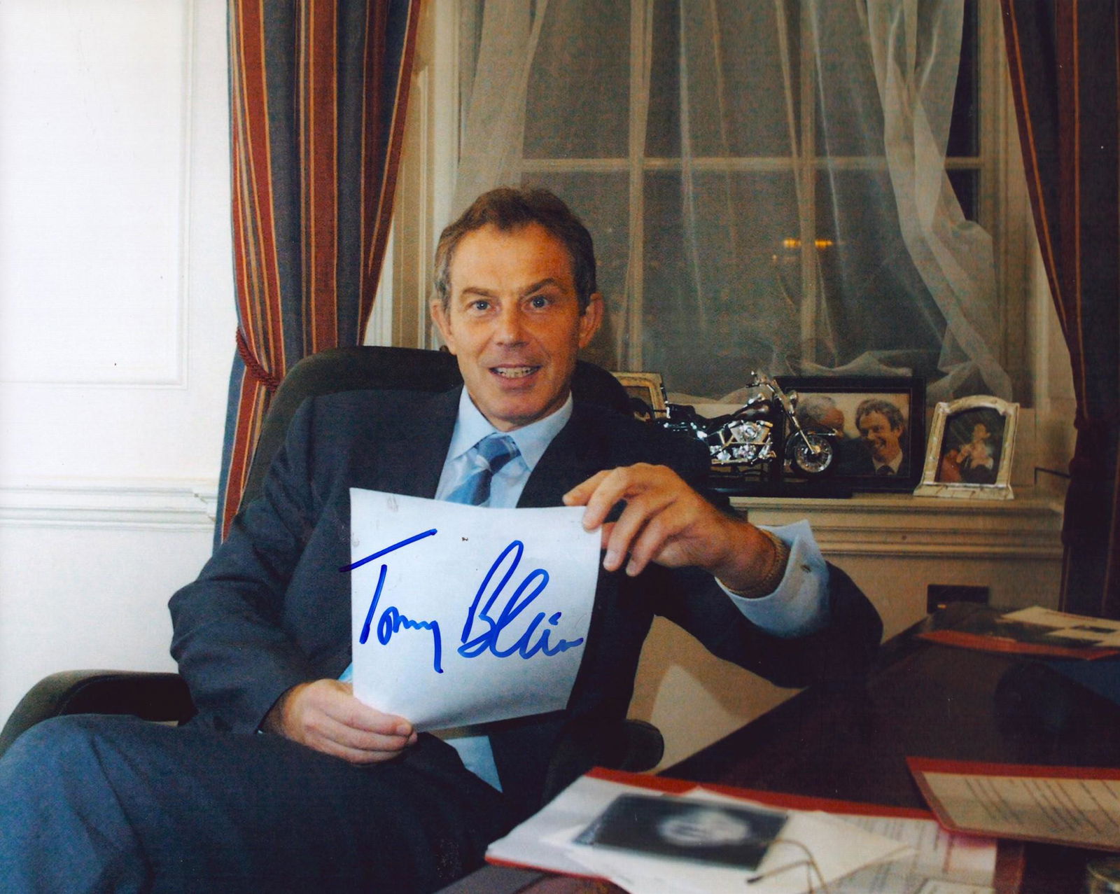 Tony Blair Signed 10x8 Colour Photo. Sir Anthony Charles Lynton Blair Kg (born 6 May 1953) Is A