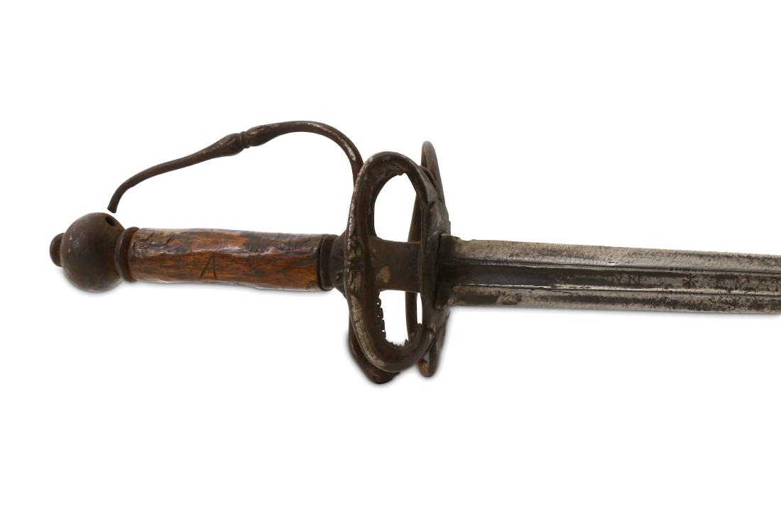 17TH CENTURY ENGLISH TRANSITIONAL RAPIER / SMALL SWORD - May 29, 2019 ...