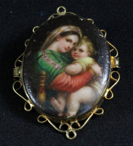 GERMAN PORCELAIN BROCH - Feb 19, 2015 | World of Antiques, Inc. in CA