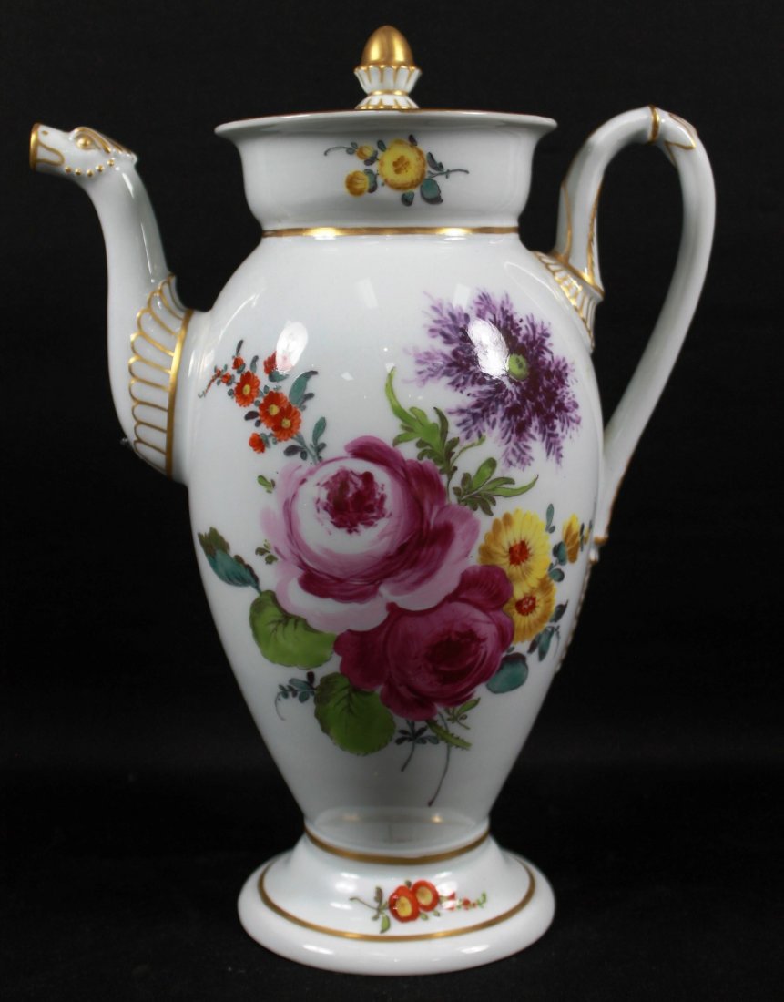 MEISSEN PORCELAIN TEAPOT