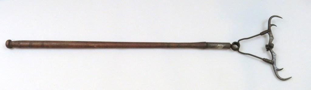 Marble's Spring Loaded Fishing Gaff