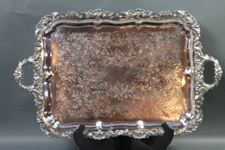 Siver Plate Antique Serving Tray/rosed: