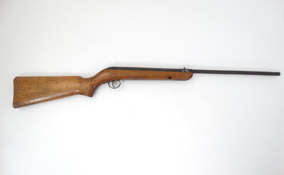 Air Rifle : A .177 Spring piston Break barrel rifle by