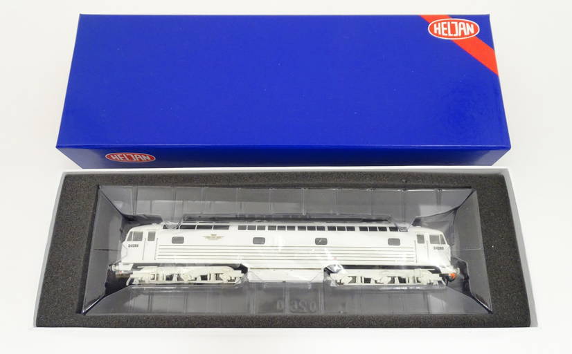 Toy Model Train / Railway Interest : A Limited Edition Oo Gauge Scale ...