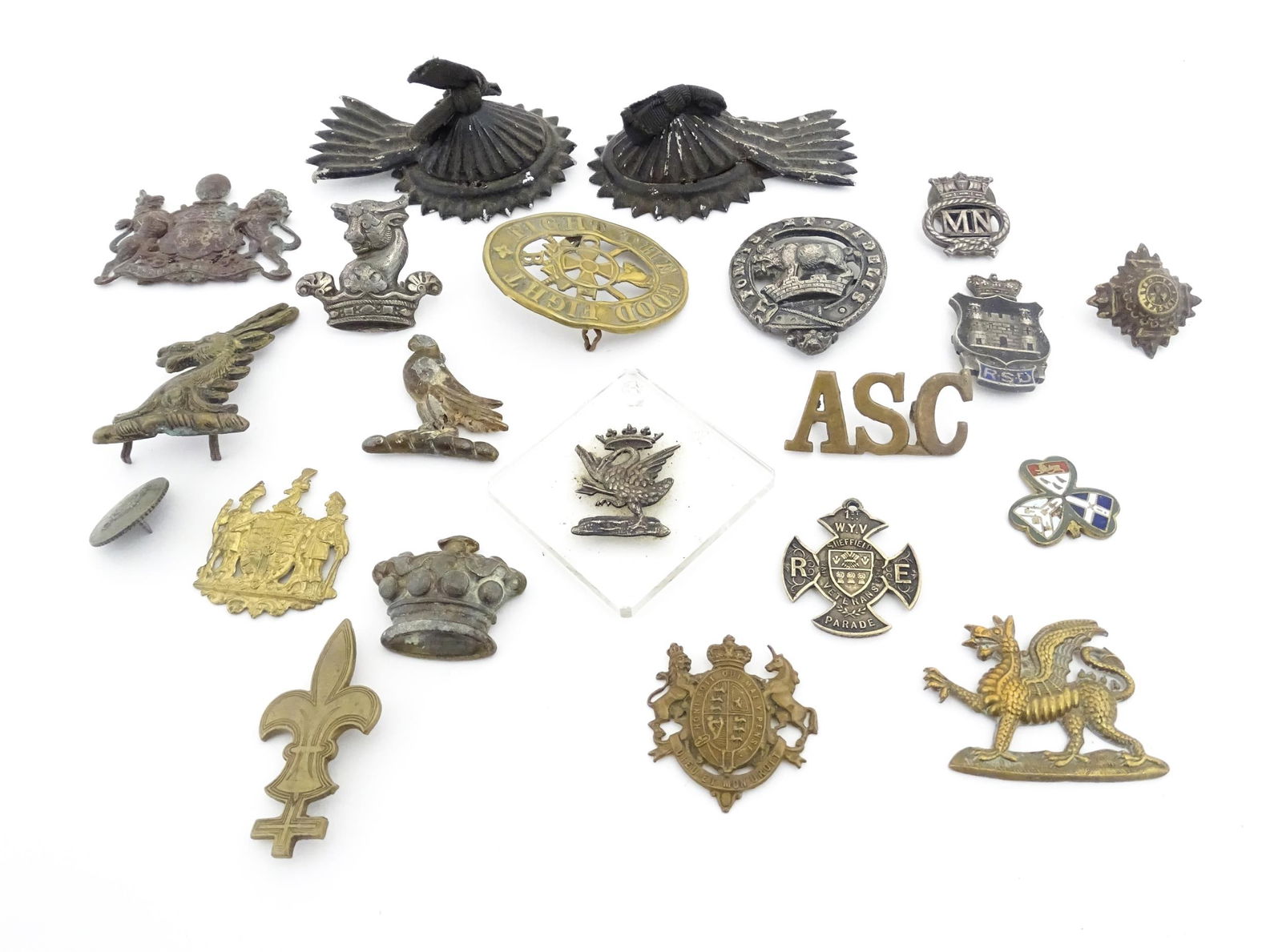 A Quantity Of Assorted Military Insignia And Heraldic / Livery Badges ...