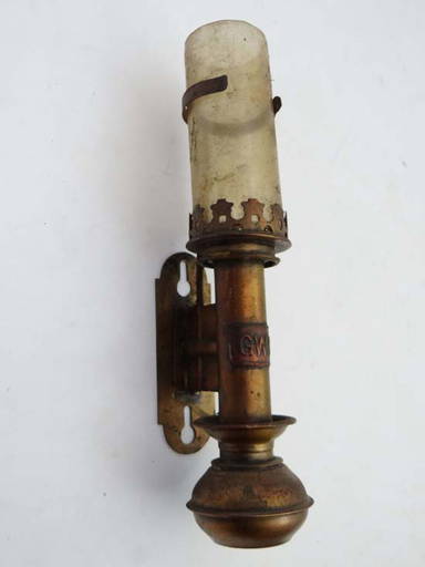 Railway : A Gwr Wall Mounted Carriage Lamp. 11 1/2" Lo