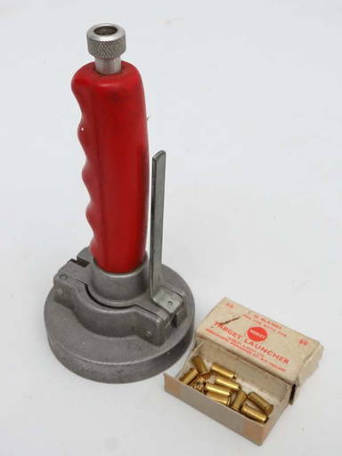 Shooting : A Vintage Target Launcher By Webley & Scott