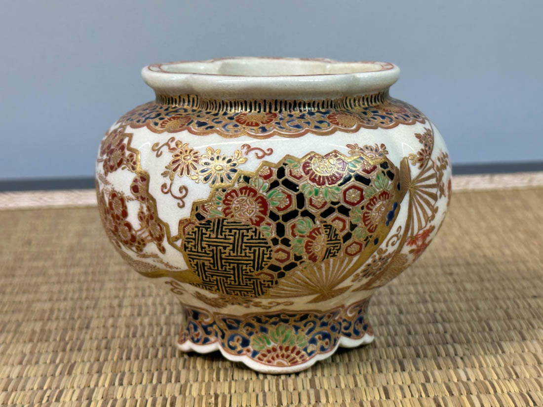 Japanese Goshu Blue Satsuma Censer Auction