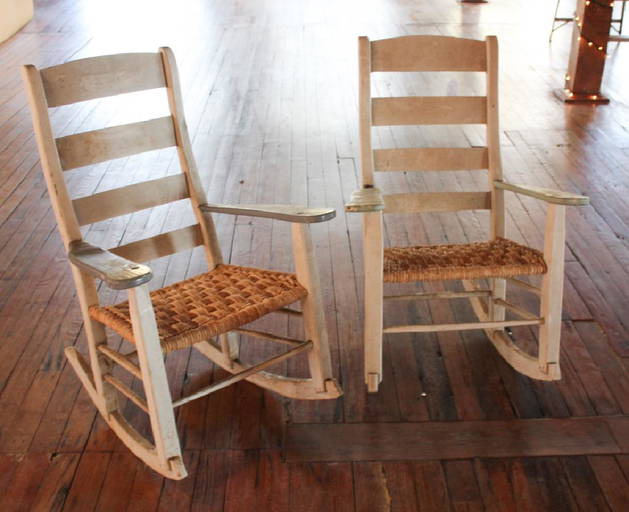 Good Pair Sc Hunter Family Rocking Chairs