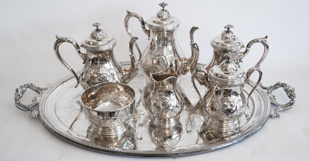 Excellent Meriden Silverplate Tea & Coffee Service