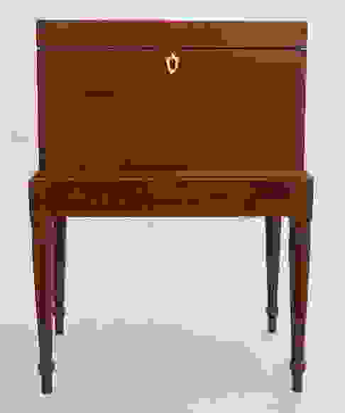 Southern Federal Inlaid Mahogany Cellarette Auction