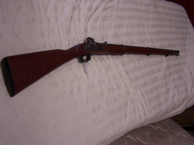5: Rubber Musket Rifle Movie Prop - Jan 13, 2013 | Florida Auctions in FL