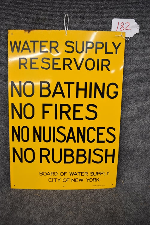 Reservoir Sign Auction