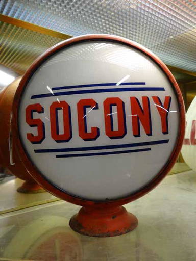 Socony Gas Pump Globe - Feb 11, 2017 | Meissner's Auction Service in NY