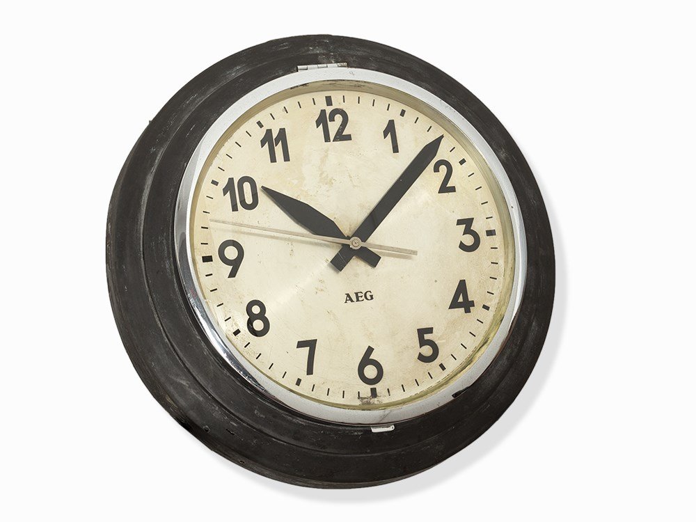 Peter Behrens , AEG Electric Supply Clock, Berlin, 1910
