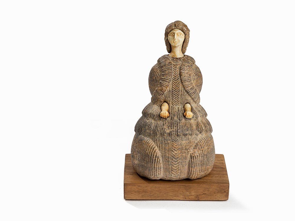 Figure of 'Bactrian Princess', Central Asia, c.
