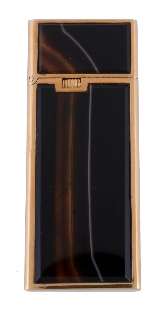 An agate lighter, the rectangular lighter set with