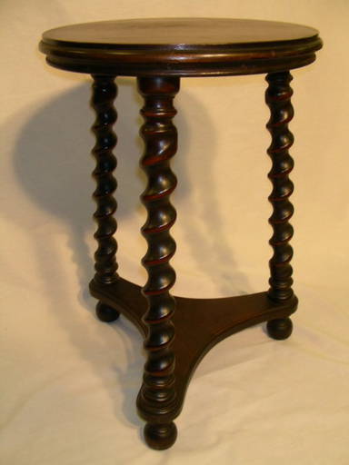 Small Round Spiral Leg Table With Triangle Base