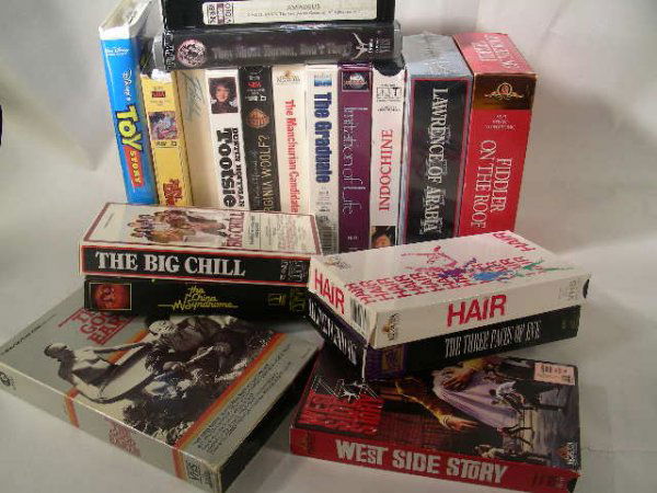 21 Vhs Tapes Movies Classics & Oldies