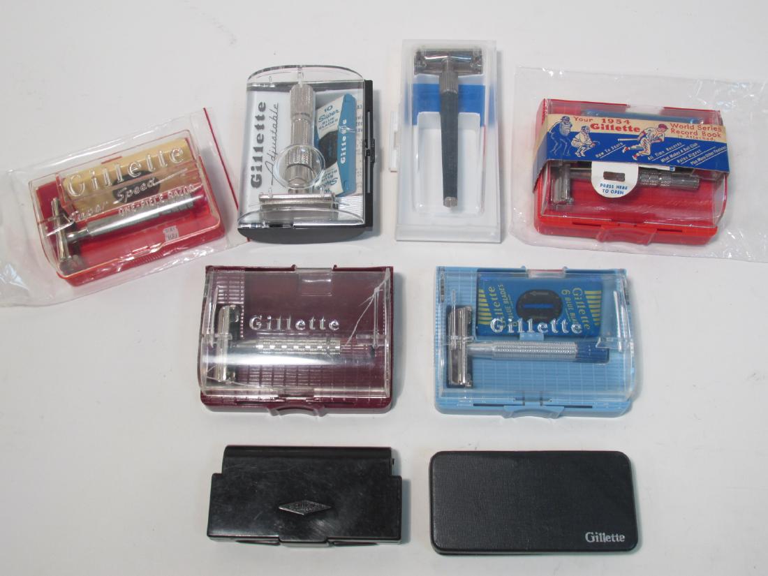 Eight Vintage Gillette De Safety Razors