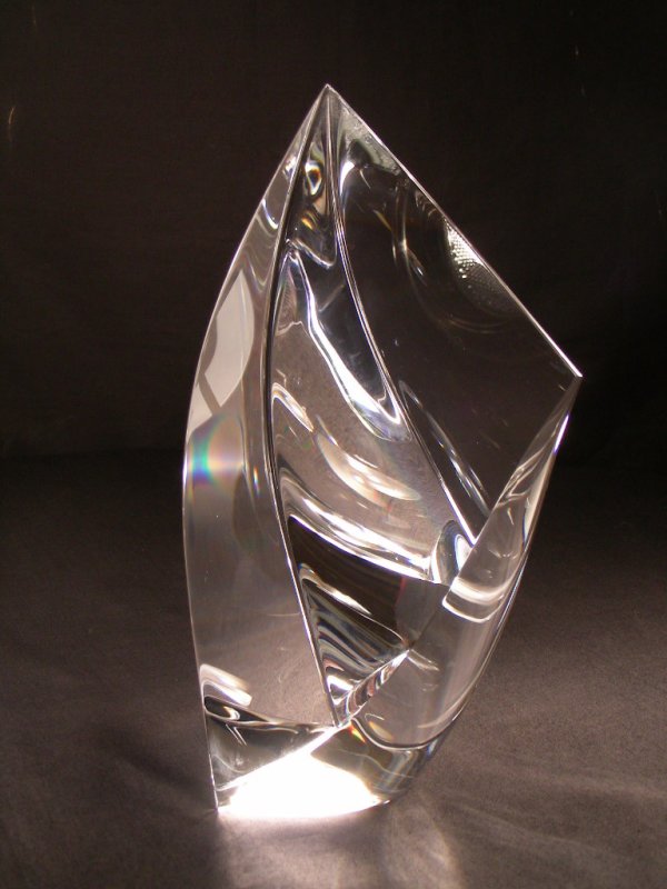 423: CHRISTOPHER RIES 8" CRYSTAL SCULPTURE PAPERWEIGHT