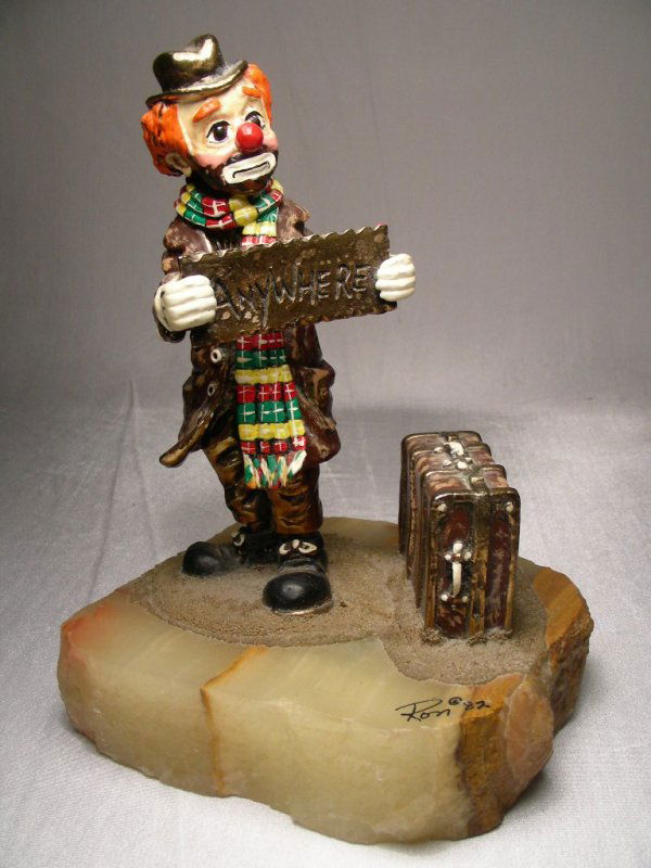 715: RON LEE CLOWN SCULPTURE ANYWHERE SIGNED RON@82