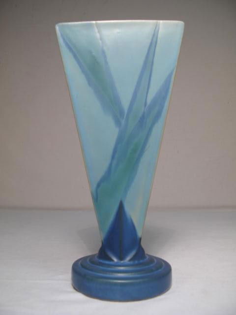 88: ROSEVILLE FUTURA BLUE TRIANGLE VASE