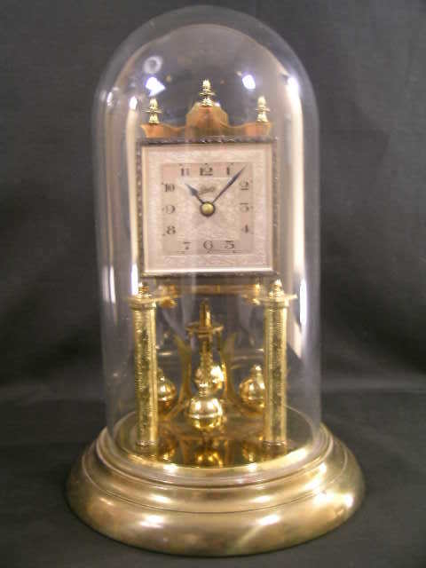 630: LOHATZ GLASS DOME ANNIVERSARY CLOCK