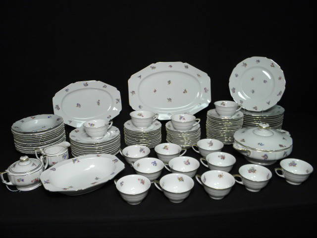 Heinrich & Co Floral Porcelain Dinnerware Set 93 P