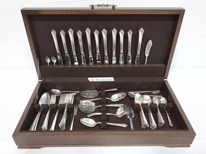 Oneida Heirloom Sterling Damask Rose Flatware: 64t