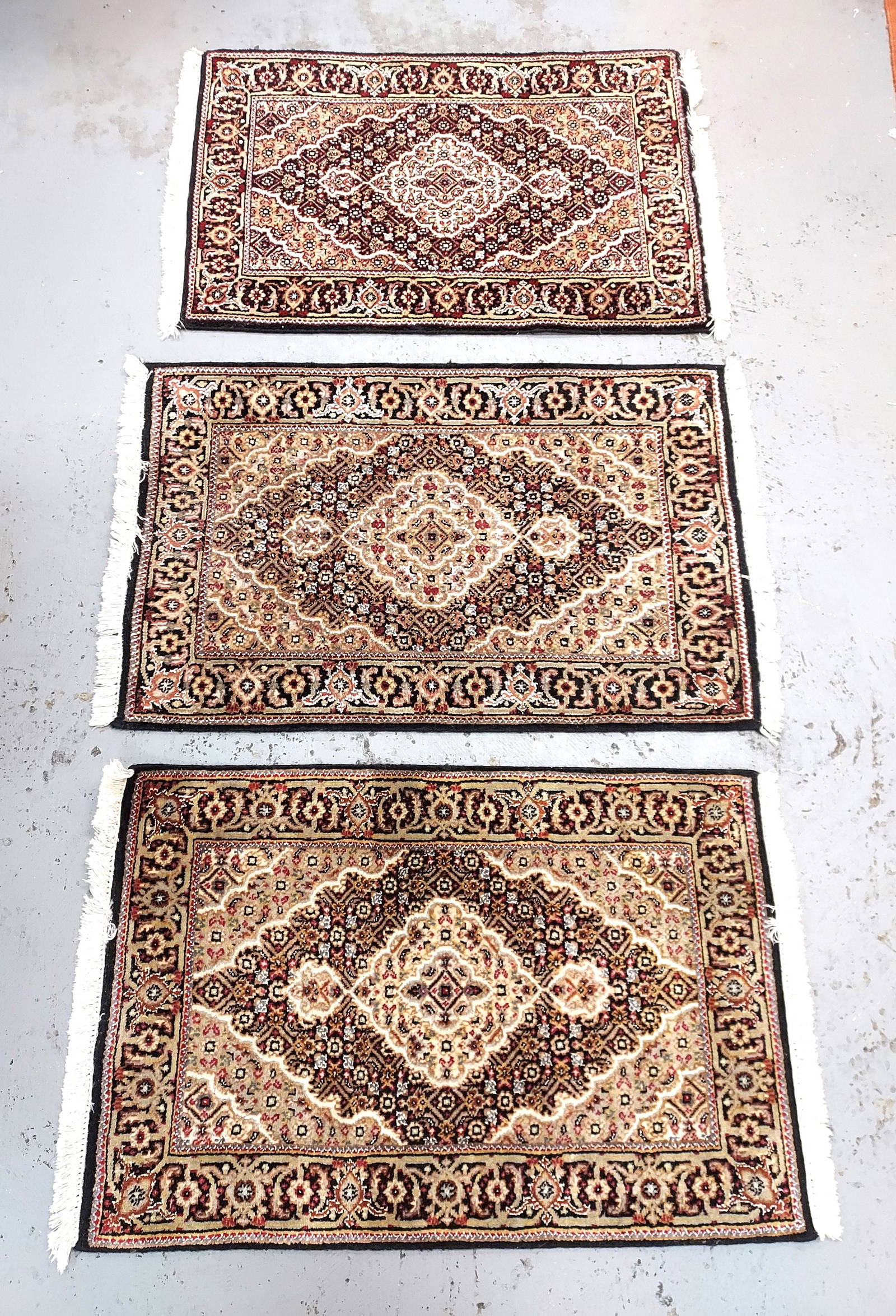 Set Of 3 Matching Small Persian Wool Rugs 2' X 3' Auction